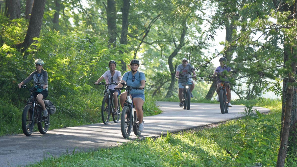 Experience Cades Cove: Car-Free Wednesdays for Biking & Walking ...